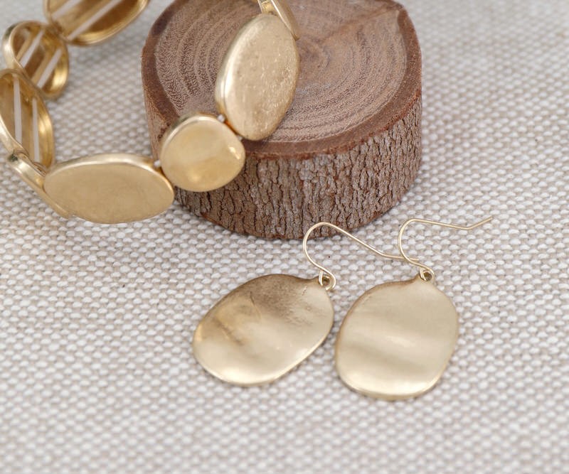 Pebble Gold Drop Earrings