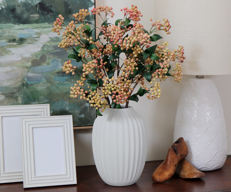 Brianna Blush Berry Spray Stem - Single