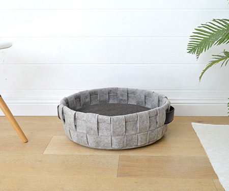 Cane dog beds
