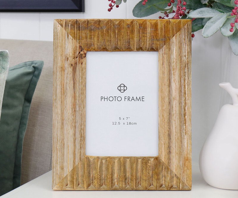 Camino Ivory & Ribbed Wood Frame 4x6"