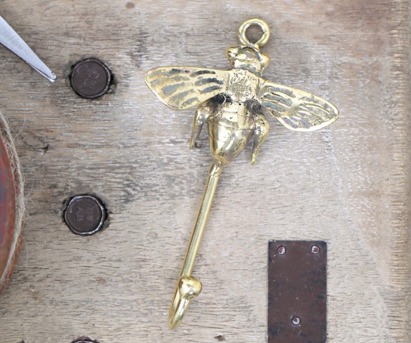 Brass French Bee Hook