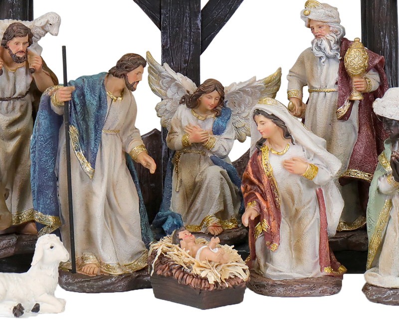 Hosanna Traditional Nativity Set + Stable