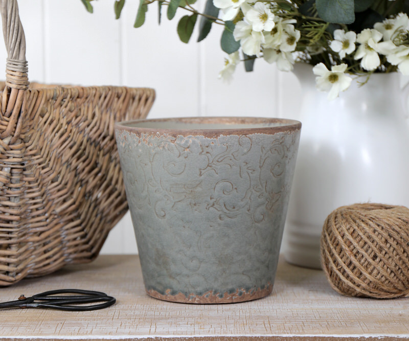 Provincial Grey Planter - Small