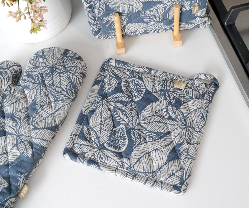 Slate Blue Wild Fig Pot Holder