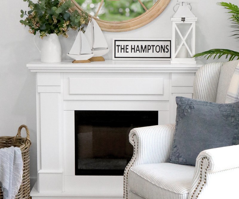 'The Hamptons' Wall Sign