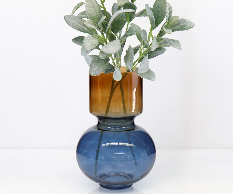 Beautiful vases available online. homewares & home decor.